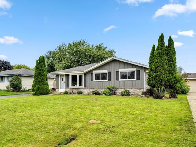 2710 6 Mile Rd, Caledonia, WI 53402