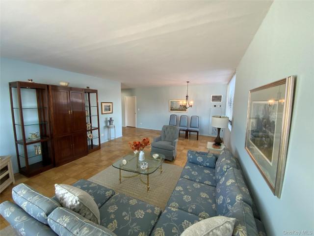 27110 Grand Central Parkway 1E