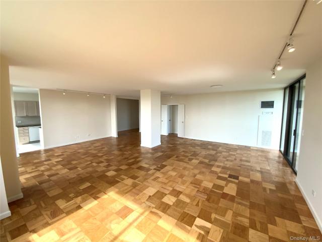 27110 Grand Central Parkway 24W