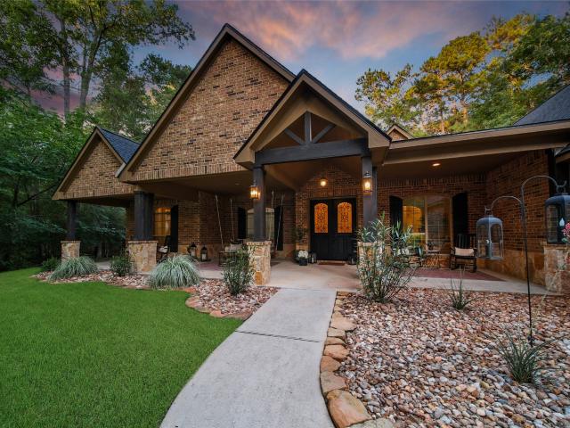 27118 Bearclaw Court