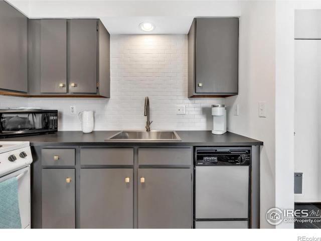 2711 Mapleton Avenue # 27