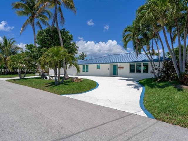 2711 NE 57th Ct, Fort Lauderdale, FL 33308