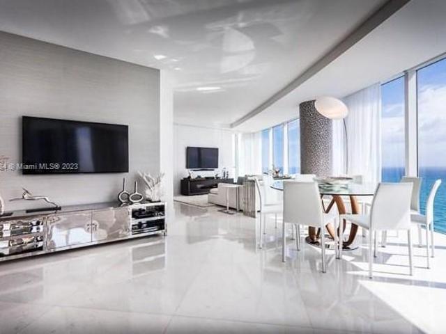 2711 Ocean Dr S #2705, Hollywood, FL 33019