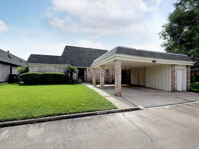 2711 Olympia Dr, Missouri City, TX 77459