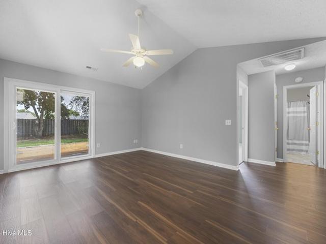 2711 Ashby Dr, Wilmington, NC 28411
