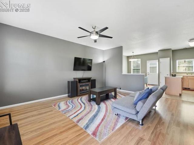2711 Brooksedge View