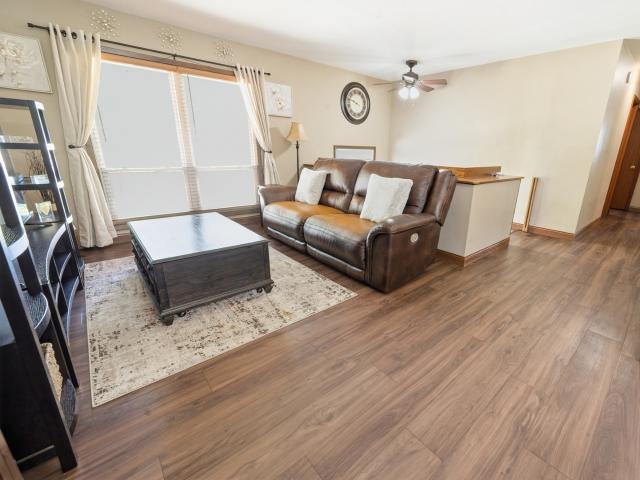 2711 CADDY Lane