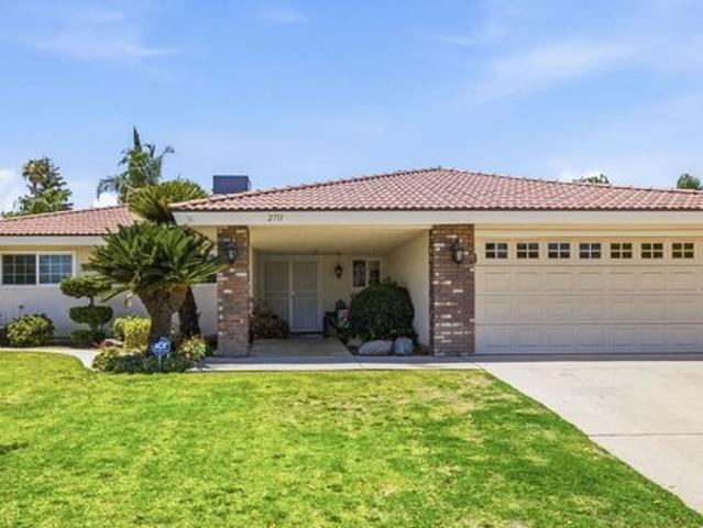 2711 Carlisle Ct, Bakersfield, CA 93309