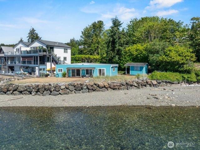 2711 Day Island Blvd W, University Place, WA 98466