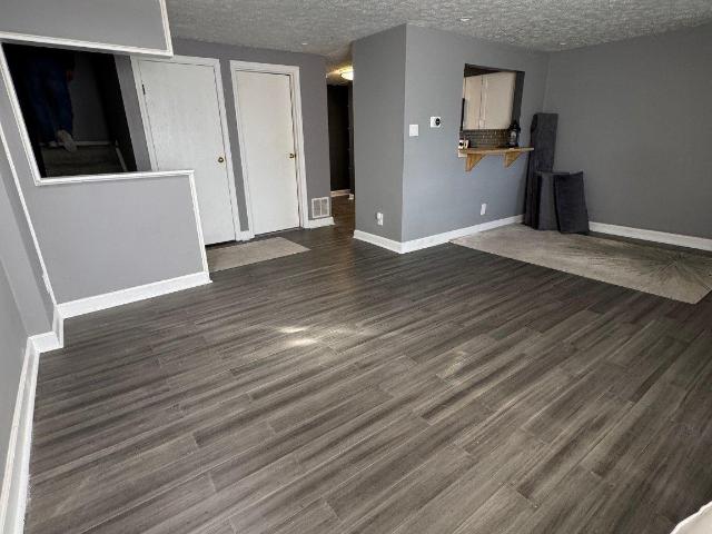 2711 Greenwood Drive