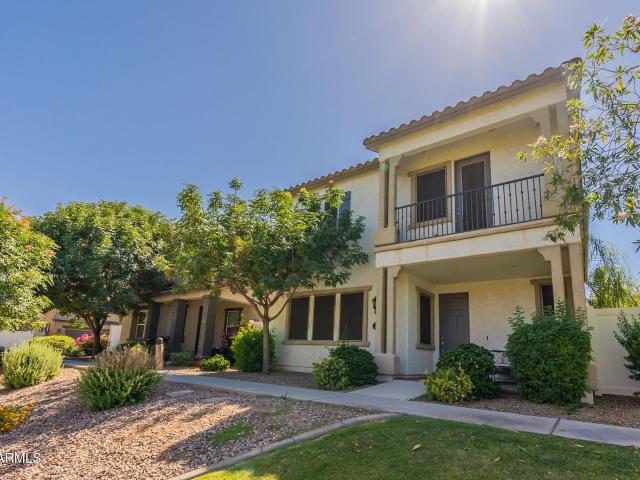 2711 s valle verde