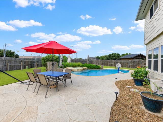 2711 Sabal Palms Court