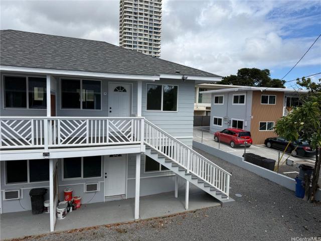 2711 Waiaka Rd, Honolulu, HI 96826 | MLS #202600 | Compass
