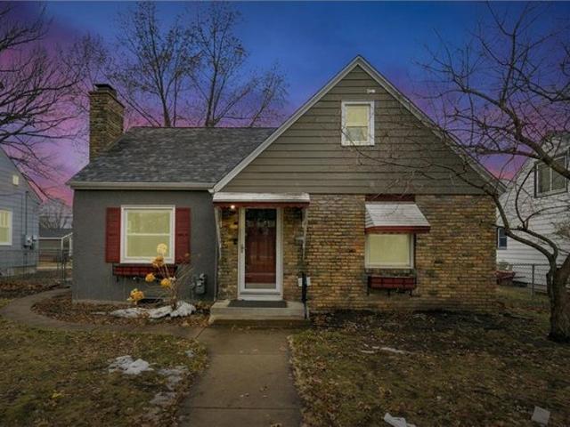 2711 Xerxes Ave N, Robbinsdale, MN 55422