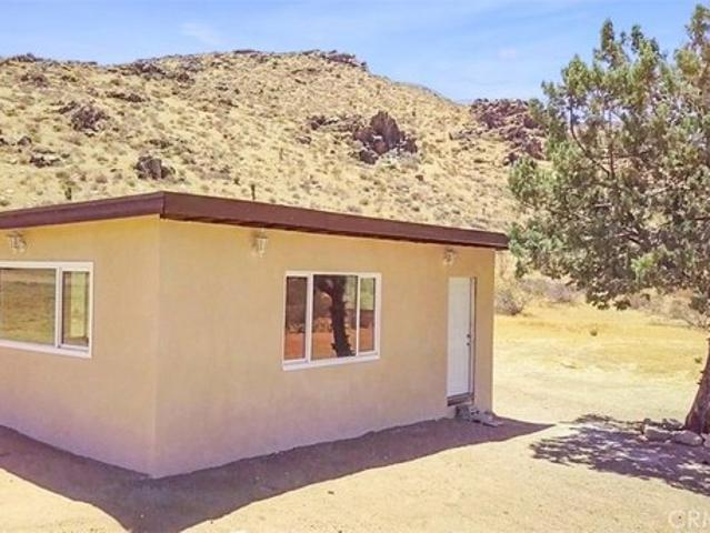 27127 Zuni Rd, Apple Valley, CA 92307