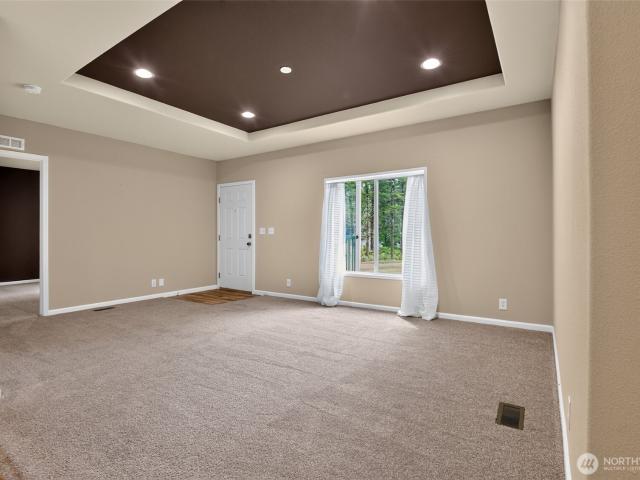 27129 Lake Riley