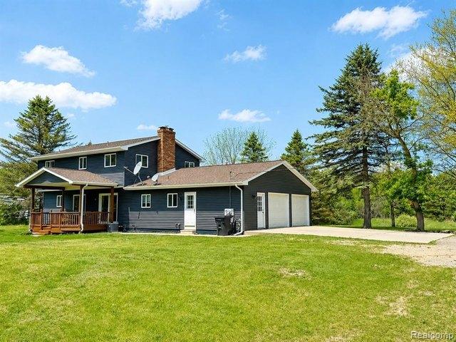 2712 North Branch Rd, Deerfield, MI 48461