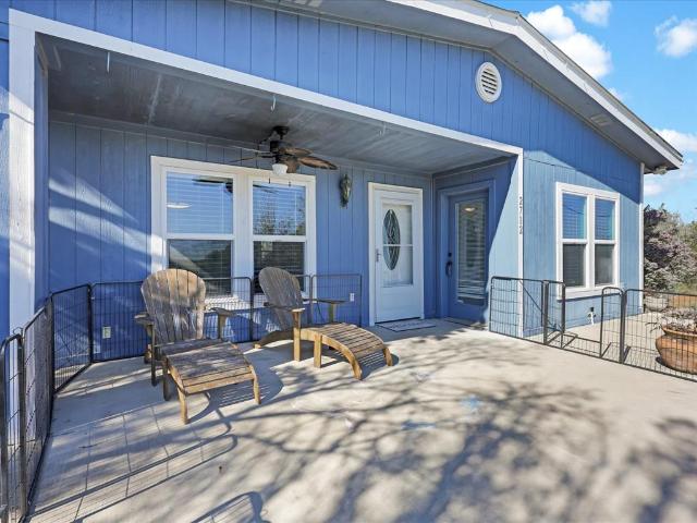 2712 Austin Dr, Granbury, TX 76048 | Compass