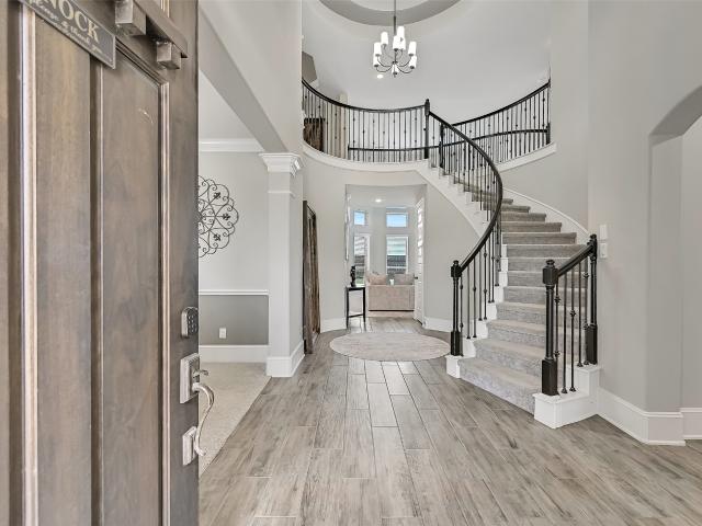 2712 Ahnya Lane