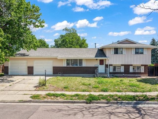 2712 Arlington Dr, Colorado Springs, CO 80910