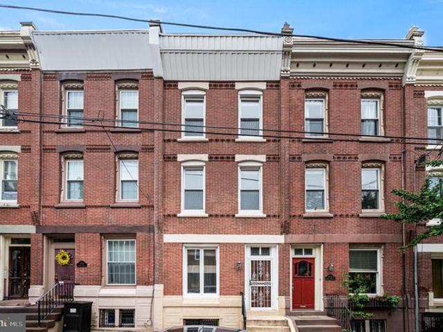 2712 Brown St, Philadelphia, PA 19130