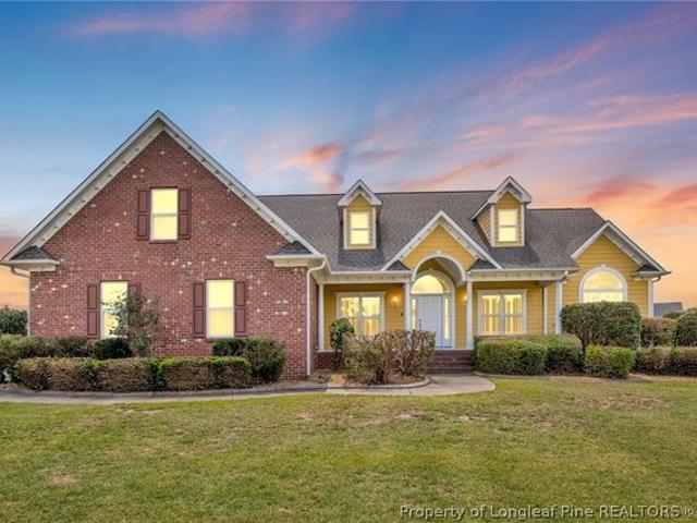 2712 Creekdew Ct, Fayetteville, NC 28306