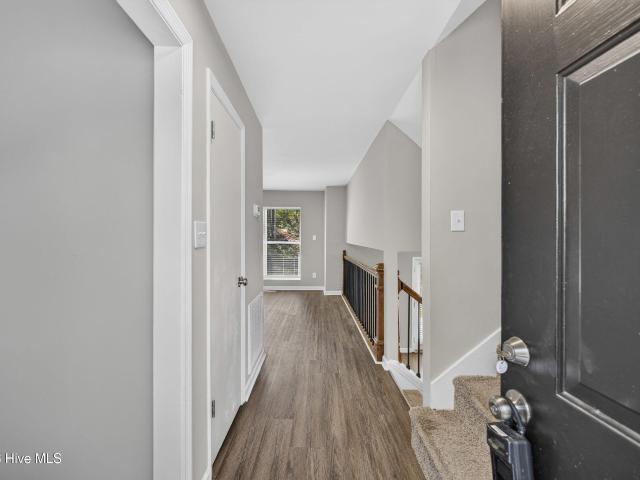 2712 Fair Oak Court