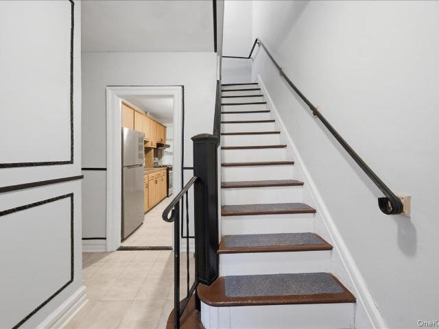 2712 Holland Avenue | Compass