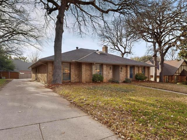 2712 Lincoln Drive