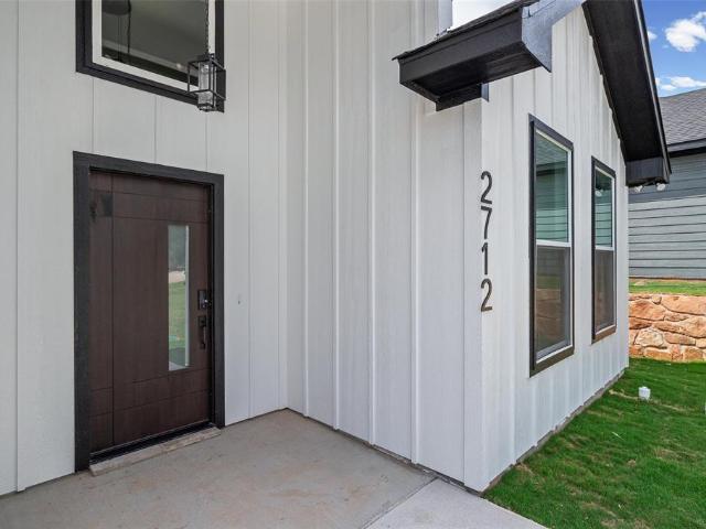 2712 Steepleridge Circle