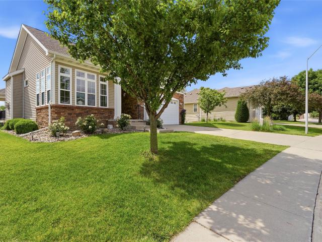 2712 SW Westview Lane
