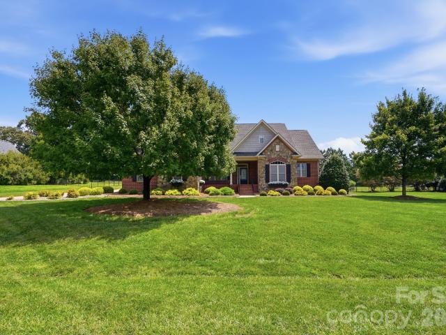 2712 Smith Field Drive