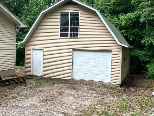 2712 Tinchtown Rd