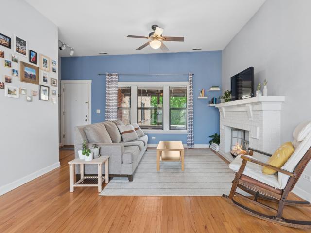 2712 W Leland Avenue # 3
