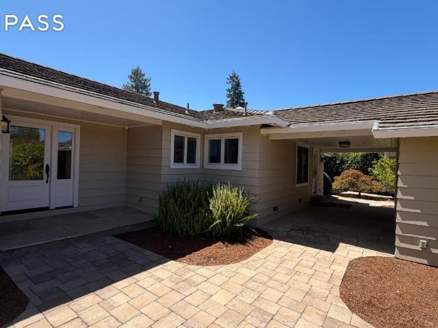 27133 Adonna Ct, Los Altos Hills, CA