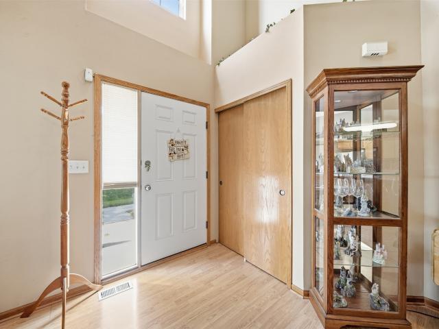 2713 NW Heritage Avenue