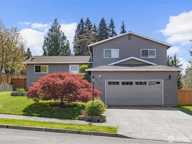 2713 NE 23rd Pl, Renton, WA 98056