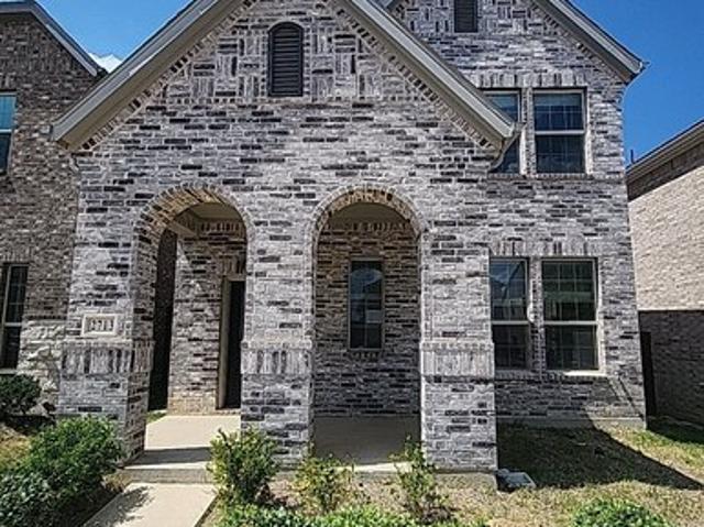 2713 Acadia Dr, Corinth, TX 76210