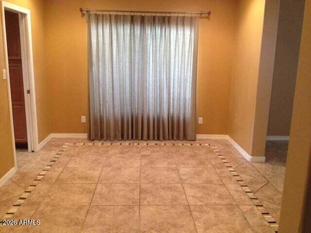 2713 E Verbena Drive