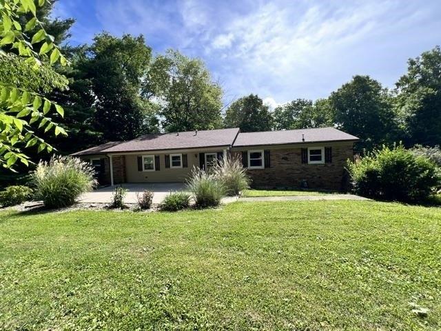2713 Flint Dr, Connersville, IN 47331