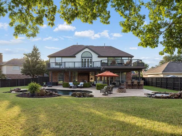 2713 Greenview Drive