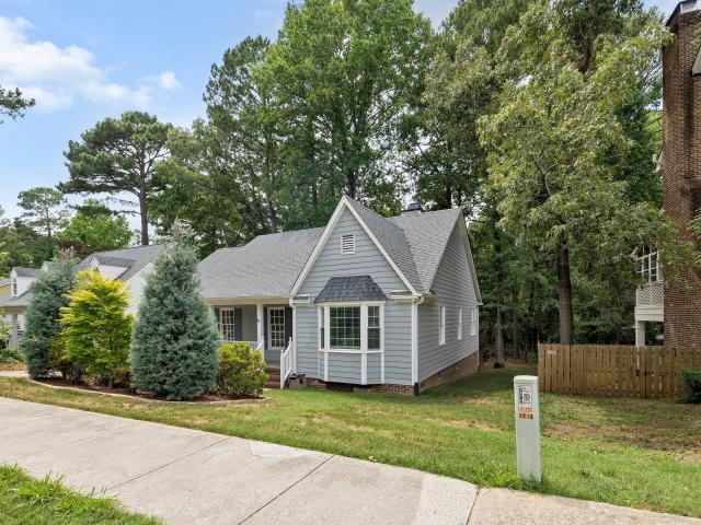 2713 Hiking Trail