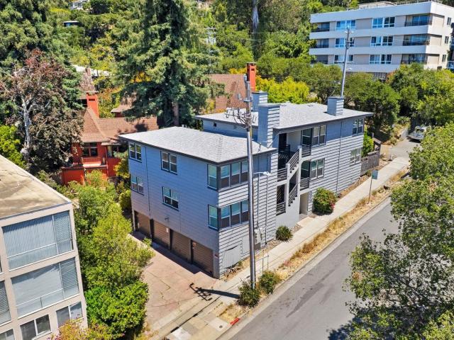 2713 Ridge Rd