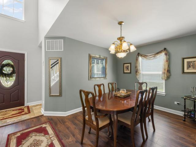 2713 Steamboat Circle