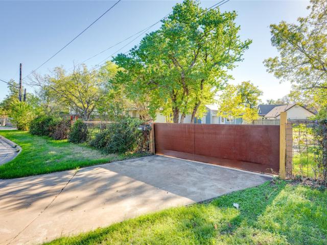 2713 Sweeney Ln
