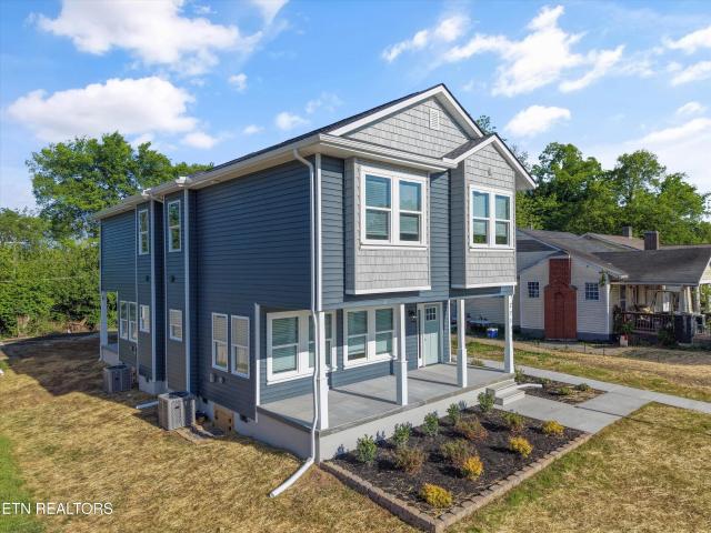 2713 Tarleton Ave
