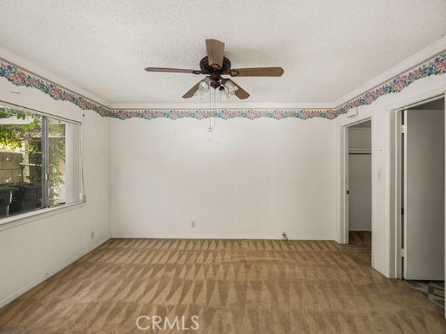 2713 W Huckleberry