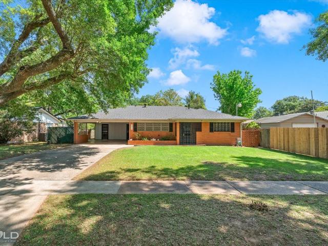 2713 Wendy Lane
