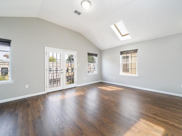 271.5 Grant Ave # 2