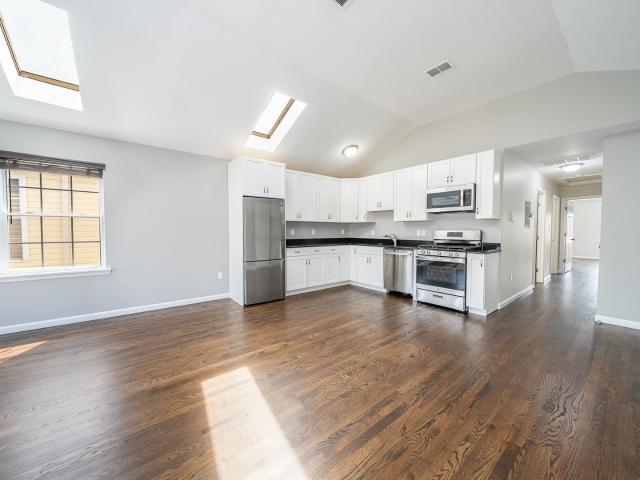 271.5 Grant Ave Unit# 2, Jc, West Bergen, US, NJ